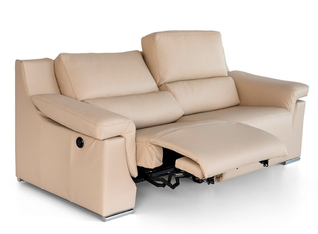 Sofás reclinables: confort y tecnología para tu salón - Sofacenter